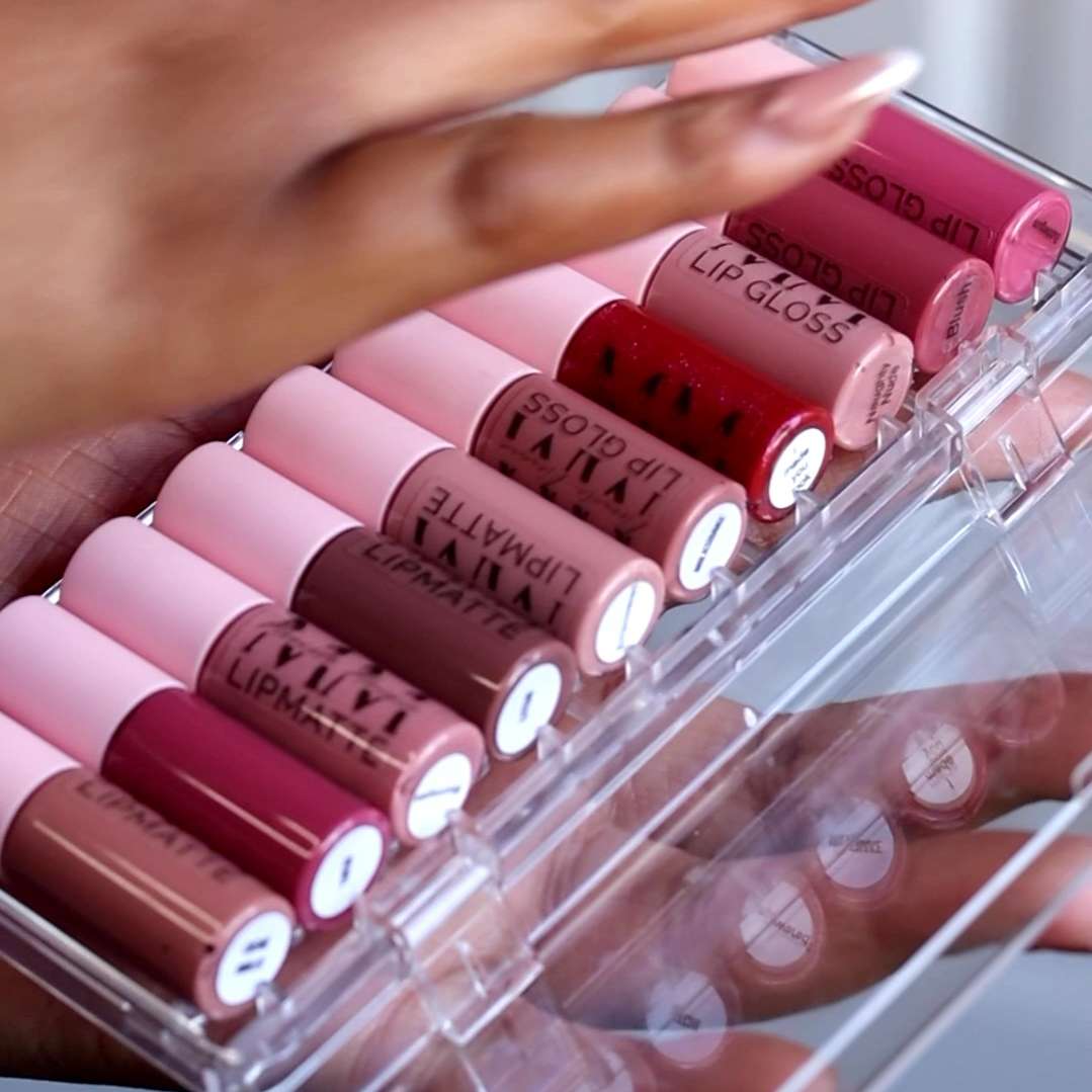 BUILD YOUR 10 SHADE LIP PALETTE - Mooiste Meisie Agents